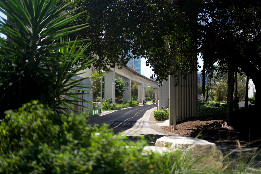 The Underline: el nuevo parque que se abre paso bajo el metro de Miami ...